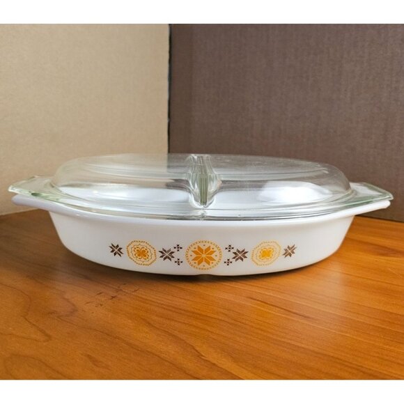 Pyrex | Kitchen | Vintage Pyrex 5 Quart Divided Casserole Dish With ...